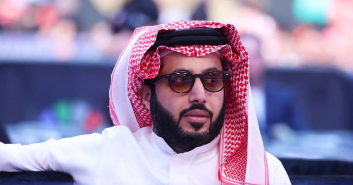 "Tyson, Finish The Job, Finish This Freak Guy," Says Turki Alashikh In ...