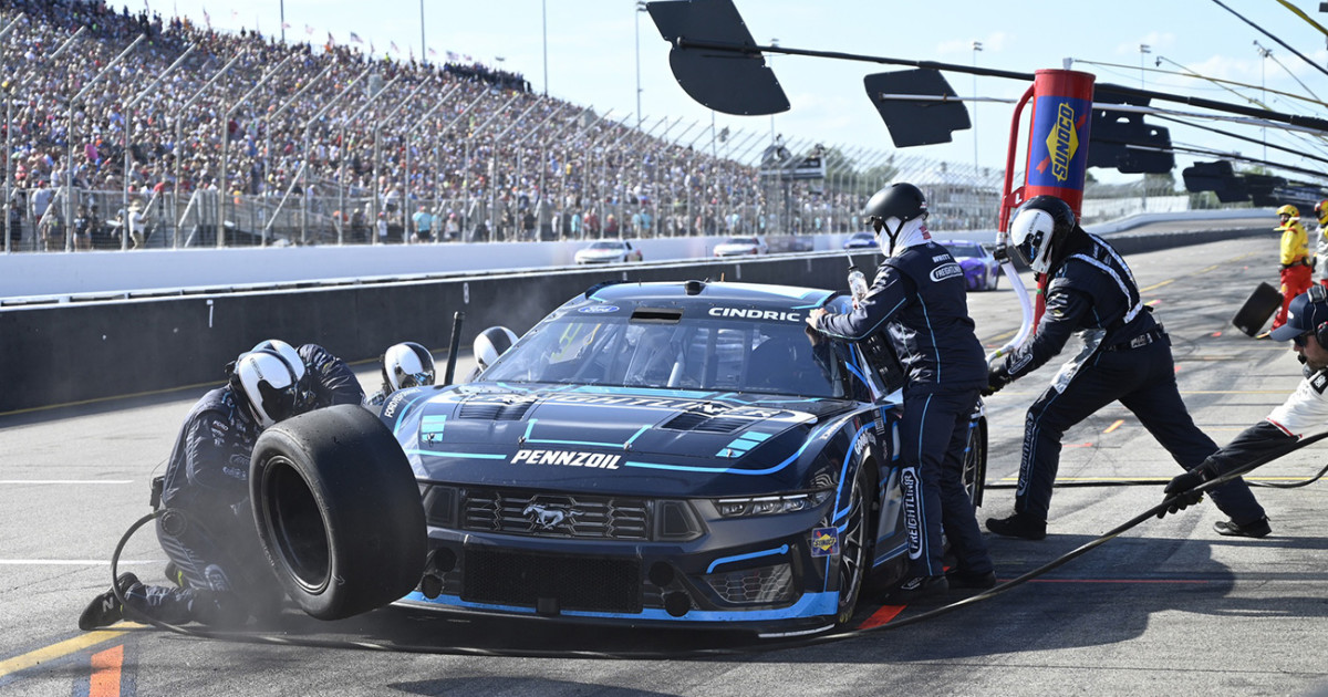 World Wide Technology Raceway 2025 NASCAR Track Profile - Athlon Sports