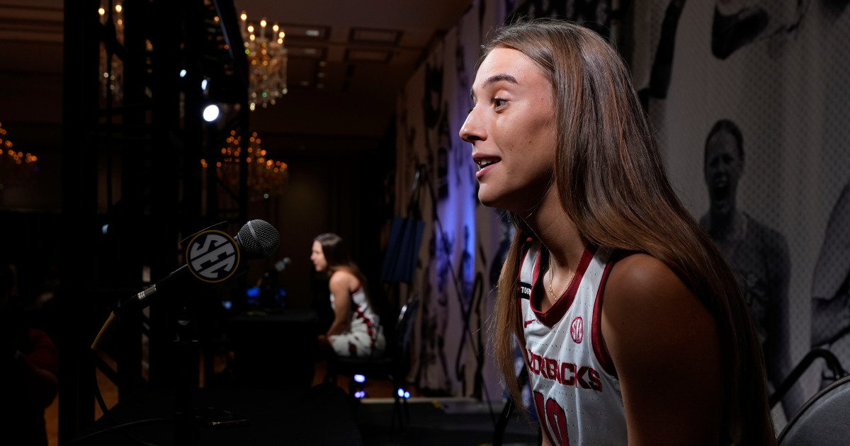 Izzy Higginbottom Sets Arkansas' Single-Season Scoring Record - Athlon ...