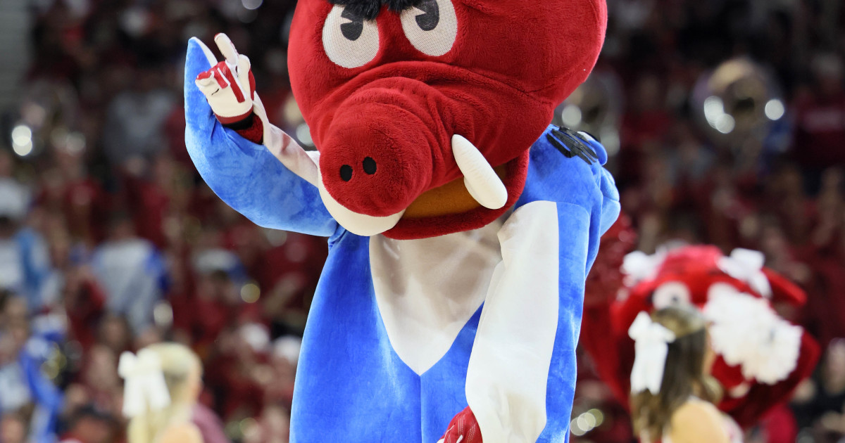 Arkansas Razorbacks Honor 1989-90 Final Four Team - Athlon Sports