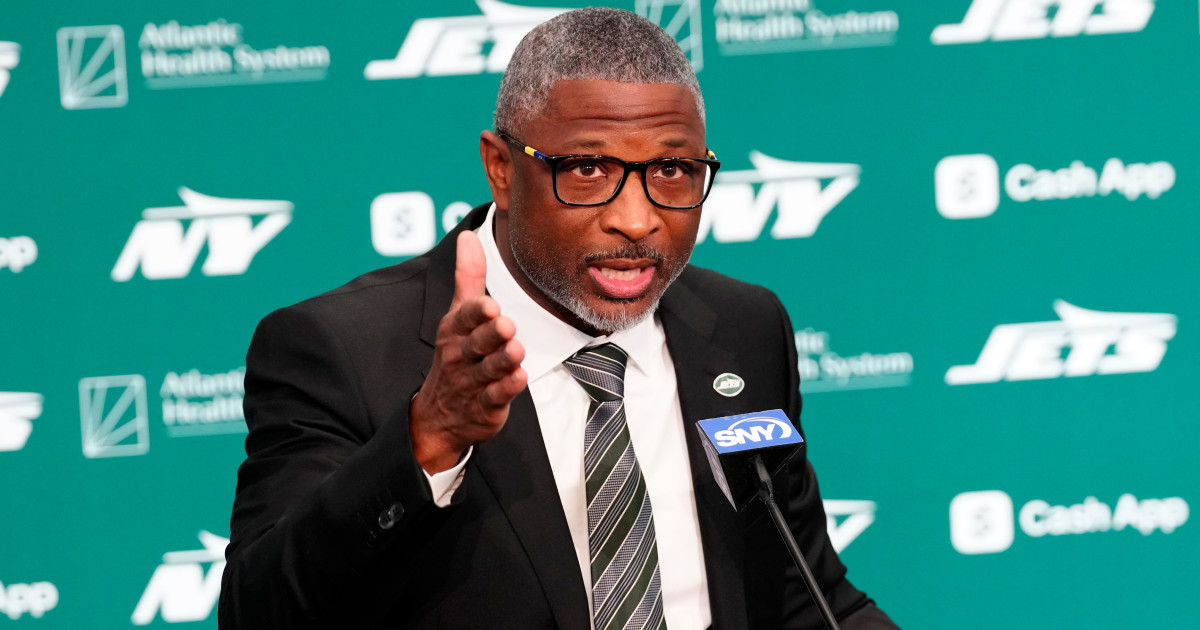 New York Jets No. 1 Question Aimed Perfectly At Coach Aaron Glenn ...