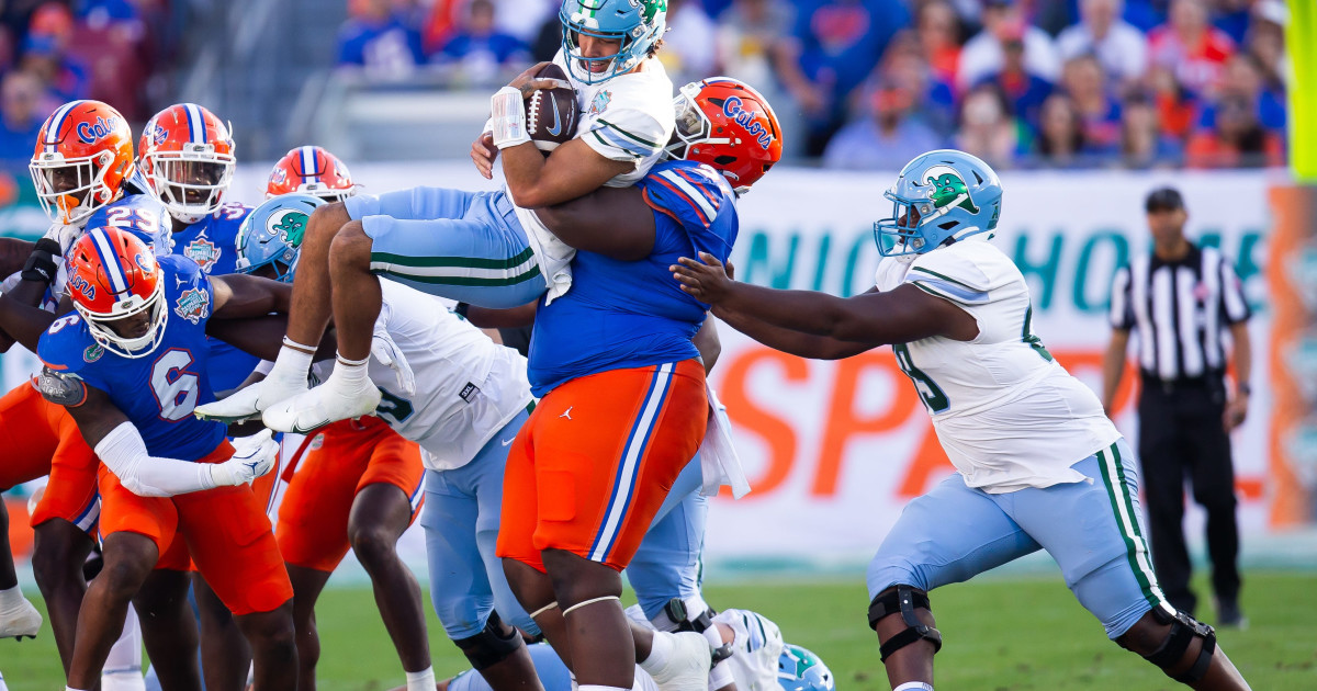 Florida Gators DL Desmond Watson Turns Heads at Tampa Bay Buccaneers ...