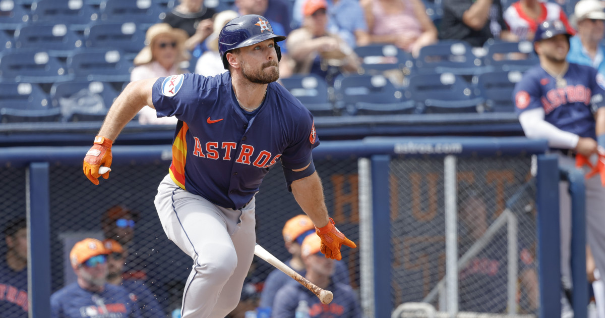 Yankees Sign Former Astros Outfielder After Cody Bellinger Sidelined ...