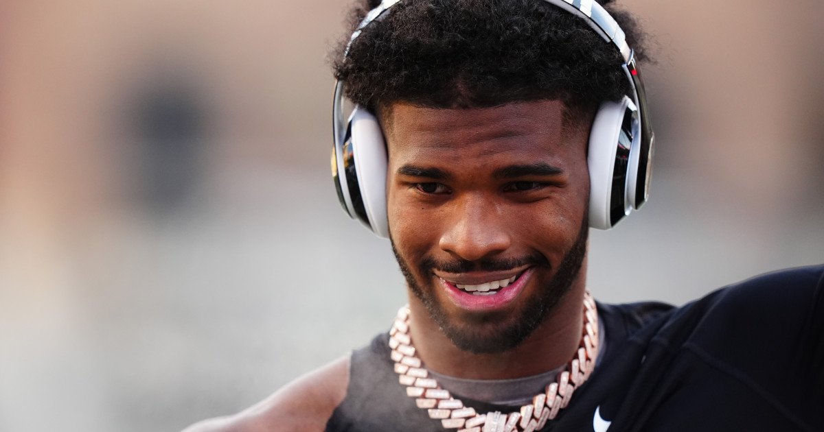 Shedeur Sanders turns heads with insane iced-out 'Draft Day' chain ...