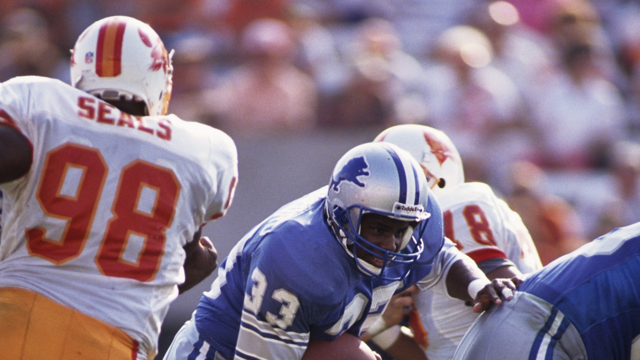 Ex Tampa Bay Buccaneers Defensive End Ray Seals Dies at 59 - Athlon Sports