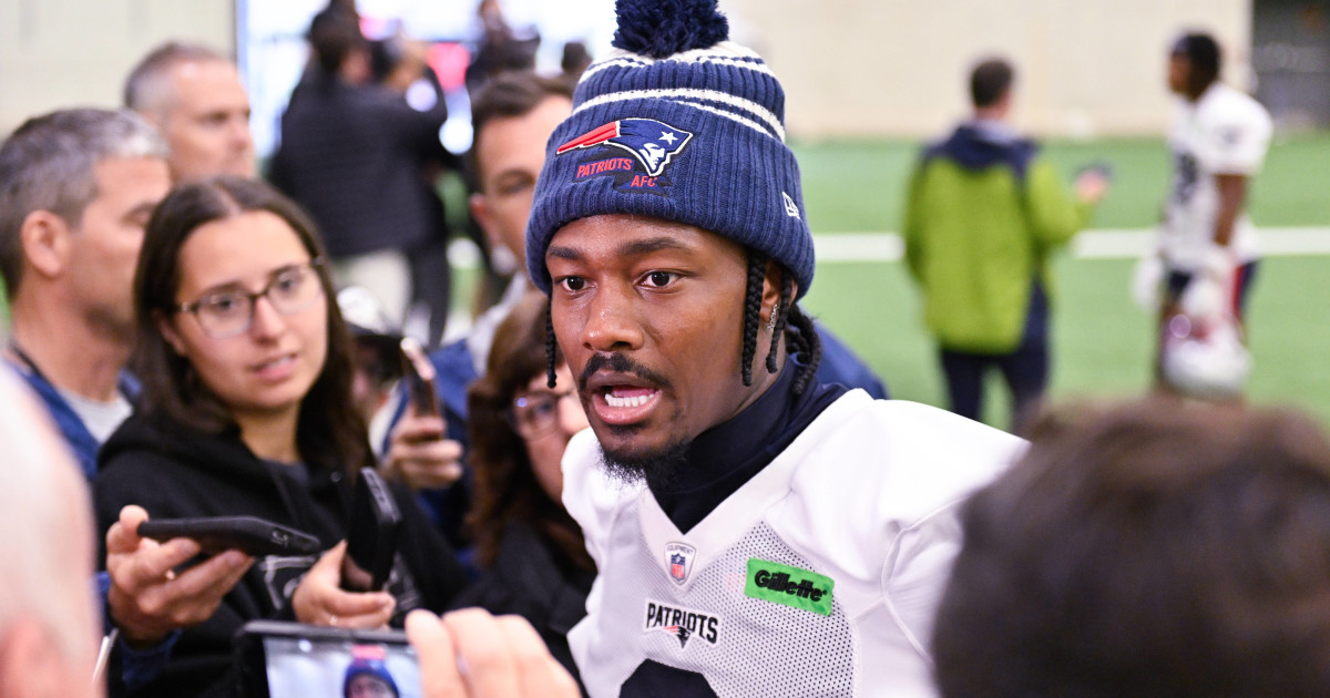 Patriots’ Stefon Diggs Sends Message After Christian Gonzalez Update - Athlon Sports