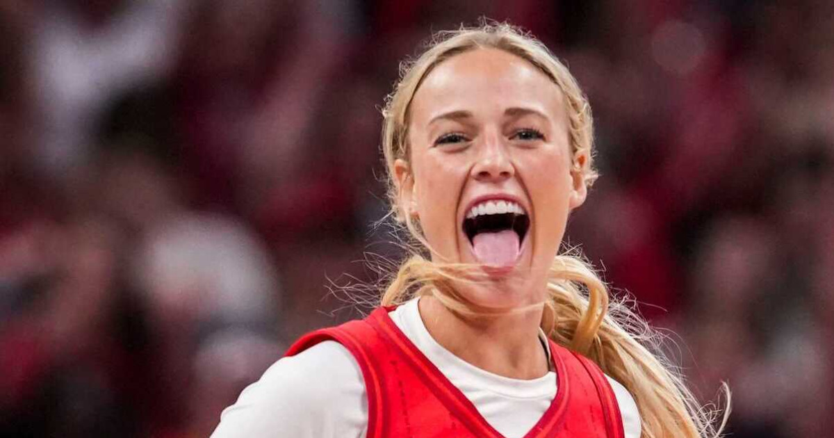 Sophie Cunningham's Photo With Jacy Sheldon Catches Attention - Athlon Sports