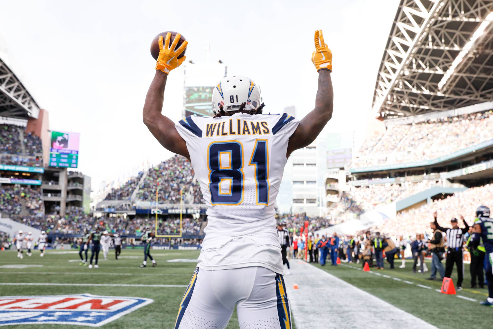 Mike Williams Retires: Remembering His Impactful Chargers Career ...