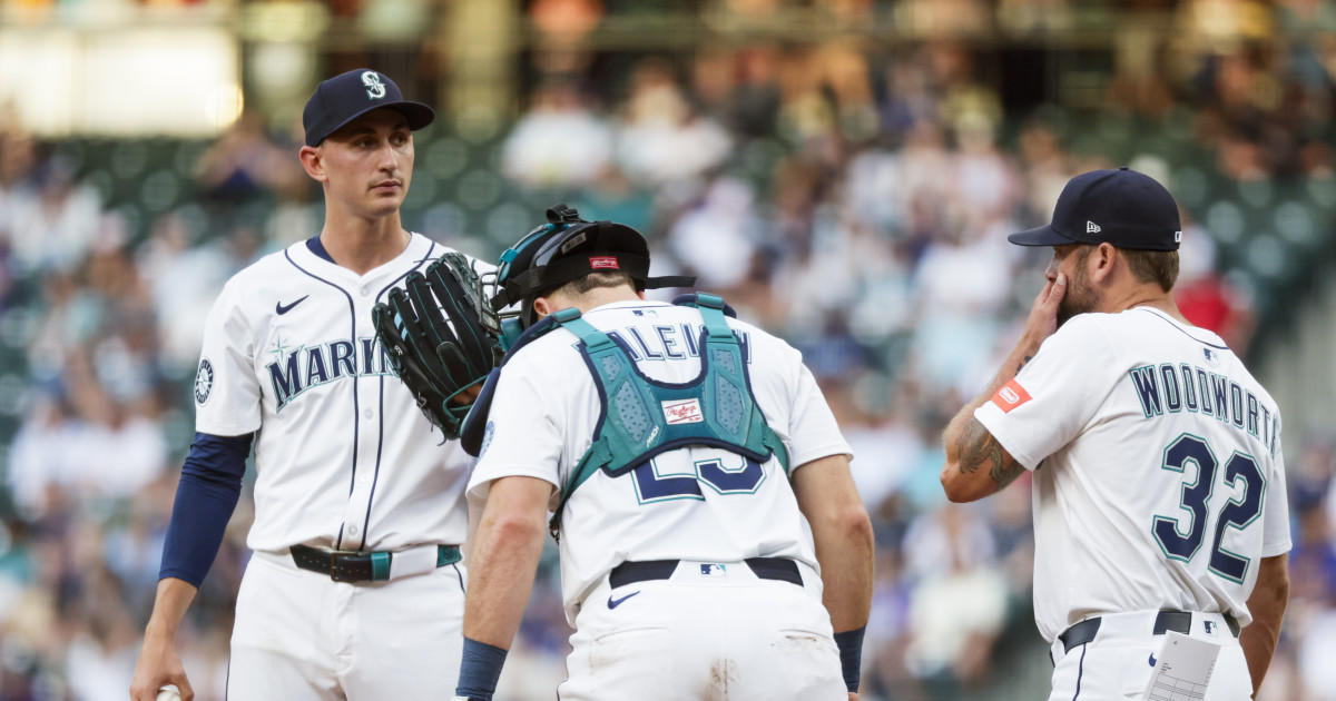 Mariners Front Office Reaches Trade Deadline Crossroads - Athlon Sports