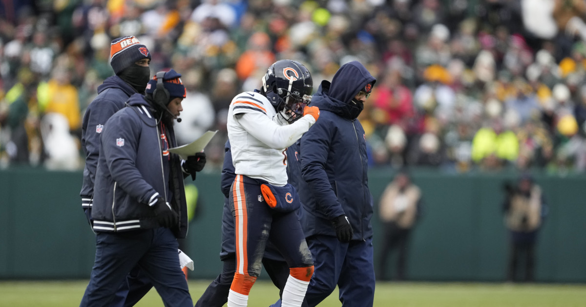 Key Bears Starter Expected to Miss Several Weeks Due to Injury - Athlon ...