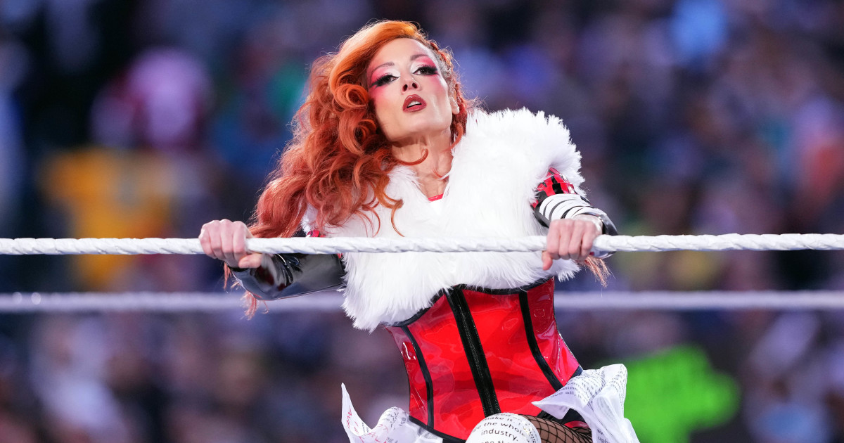 Becky Lynch Takes Savage Shot at Nikki Bella Over John Cena on WWE Raw ...