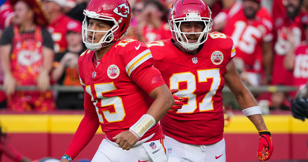 Kansas City Chiefs Will Keep Contending Even as Travis Kelce Tiptoes ...