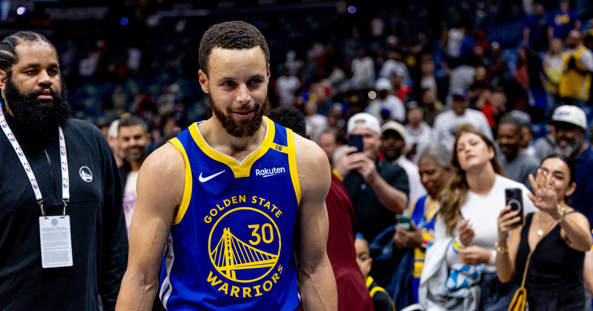 Steph Curry Gives Honest Thoughts on Retiring From NBA - Athlon Sports