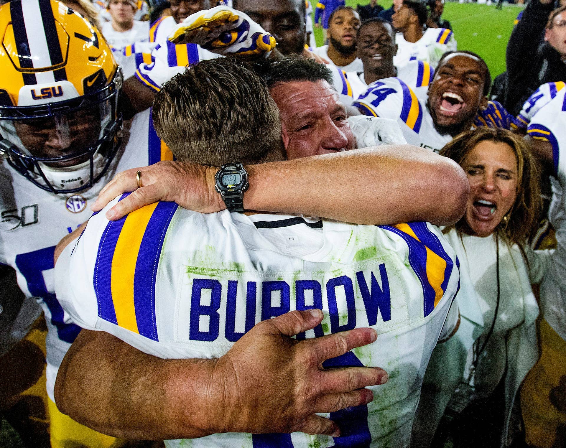 How LSU Used Crawfish and Clever Tactics to Recruit Joe Burrow - Athlon ...