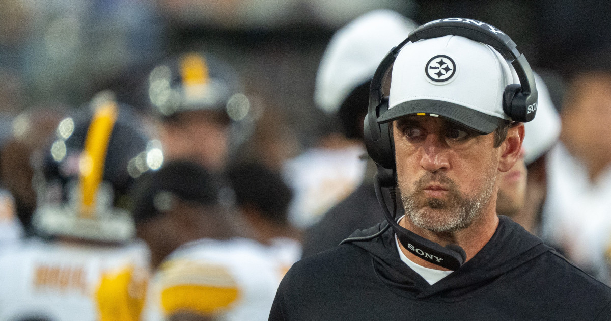 Steelers Make Decision After Aaron Rodgers’ Blunt Message - Athlon Sports
