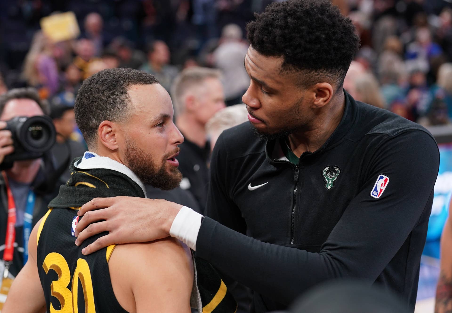 Why NBA Execs Are ‘Keeping an Eye’ on Big 2027 Free Agents - Athlon Sports