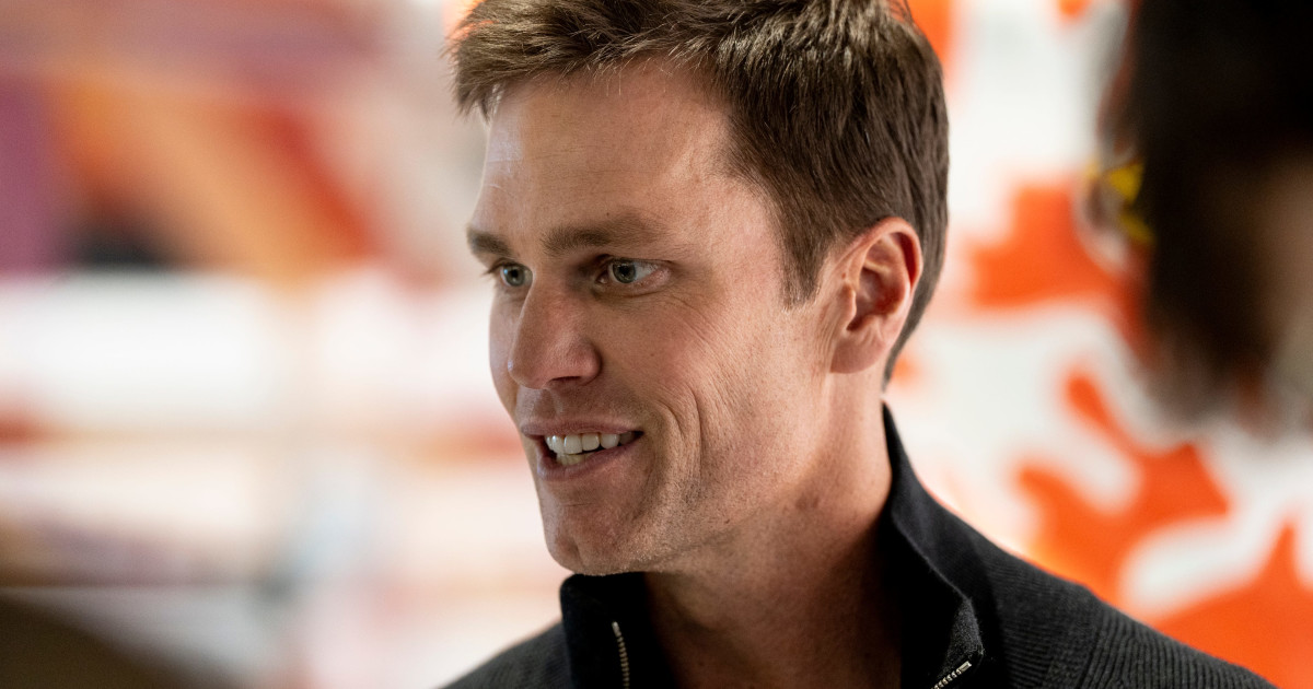 Tom Brady Announces New No. 1 Team Amid NFL Season - Athlon Sports