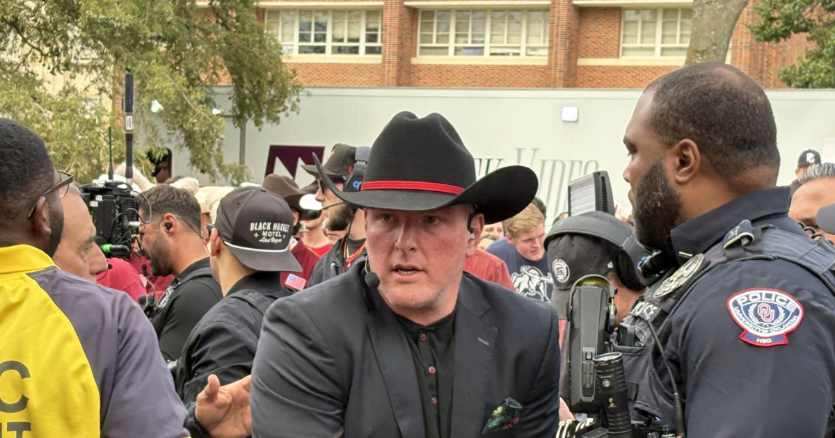 Notre Dame-Texas A&M: Pat McAfee Predicts Winner of Week 3 Matchup ...