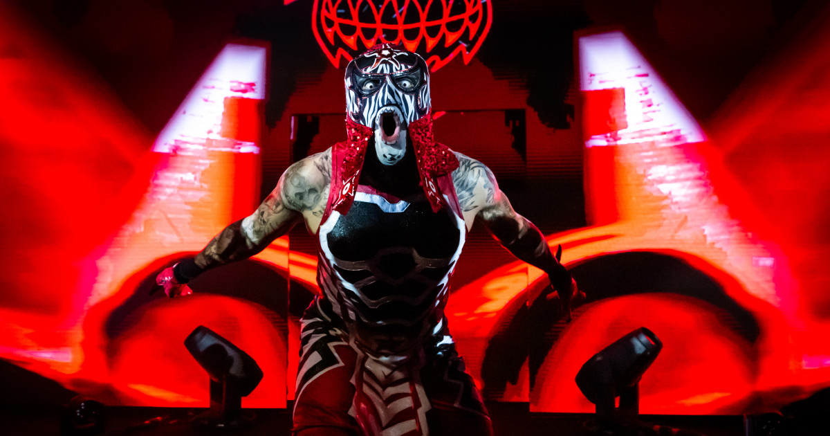 WWE Worlds Collide II Results: Penta Opens the Show, How to Watch ...