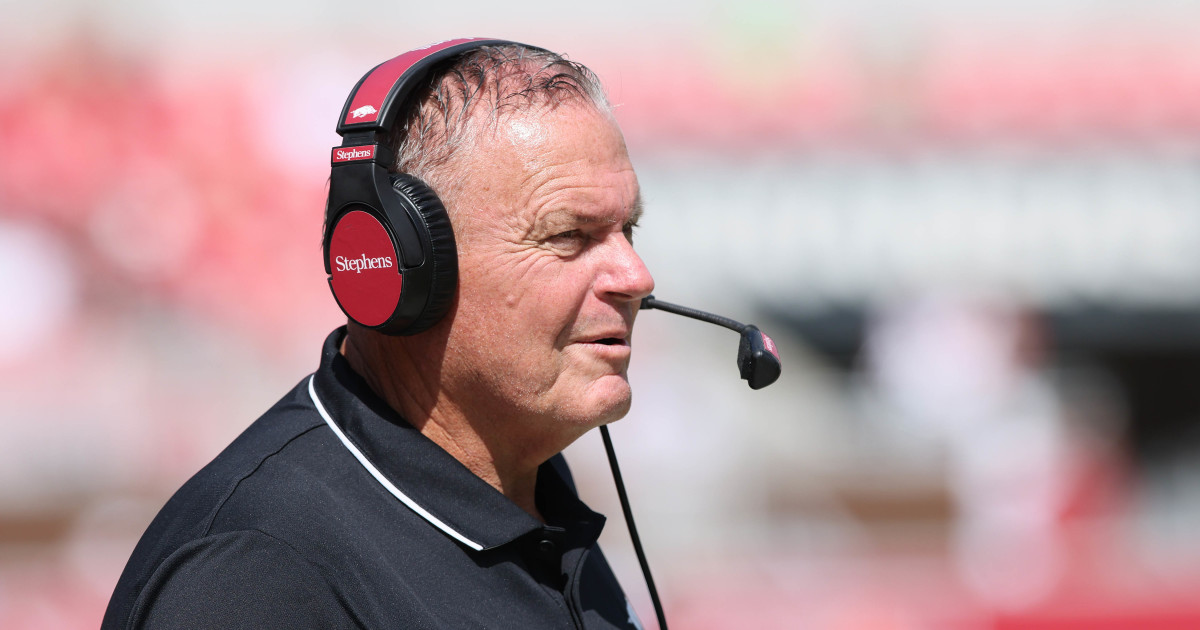 Sam Pittman Had Words for Fans Wanting Him Fired After Loss to Notre ...