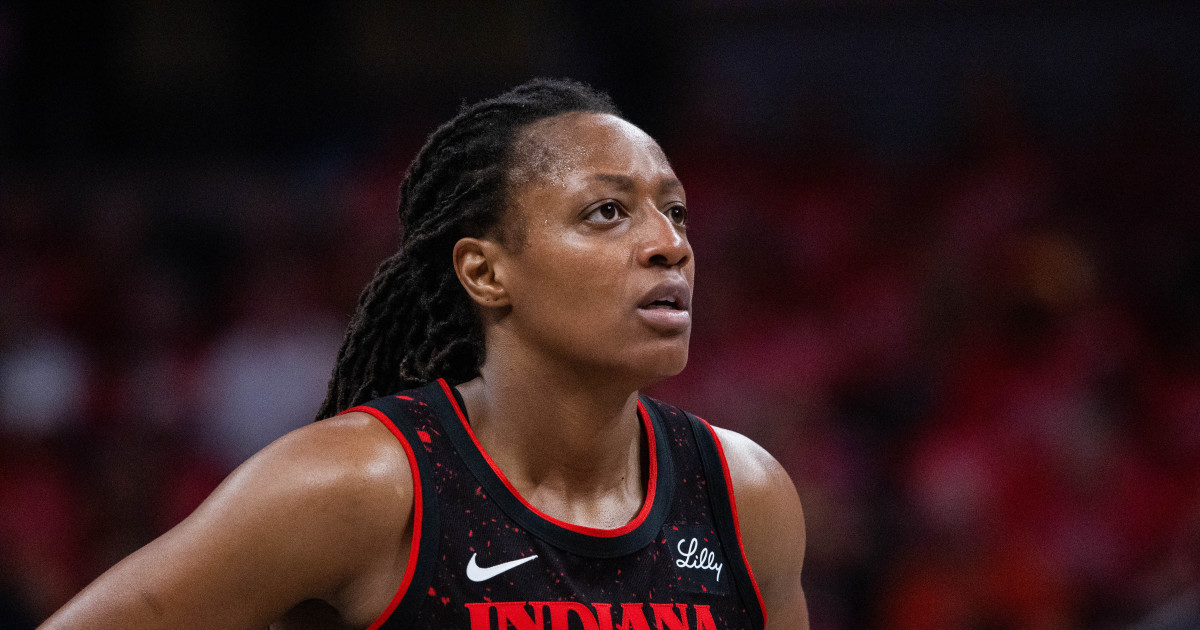 "It Was an Honor": Indiana Fever Coach Sends Message to Kelsey Mitchell ...