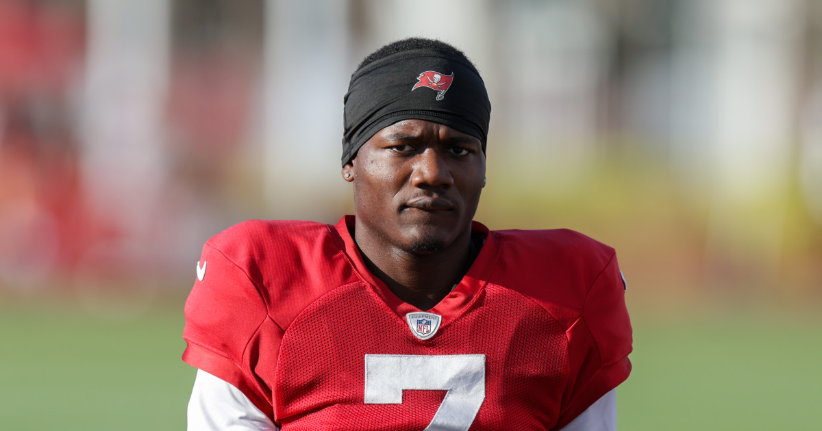 Todd Bowles Reveals Concerning Bucky Irving Development After Eagles Loss - Athlon Sports