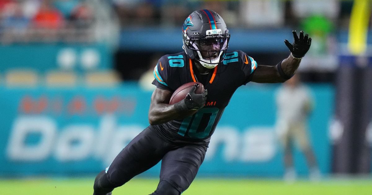 Dolphins' Tyreek Hill Receives Unfortunate Update After Undergoing Surgery - Athlon Sports