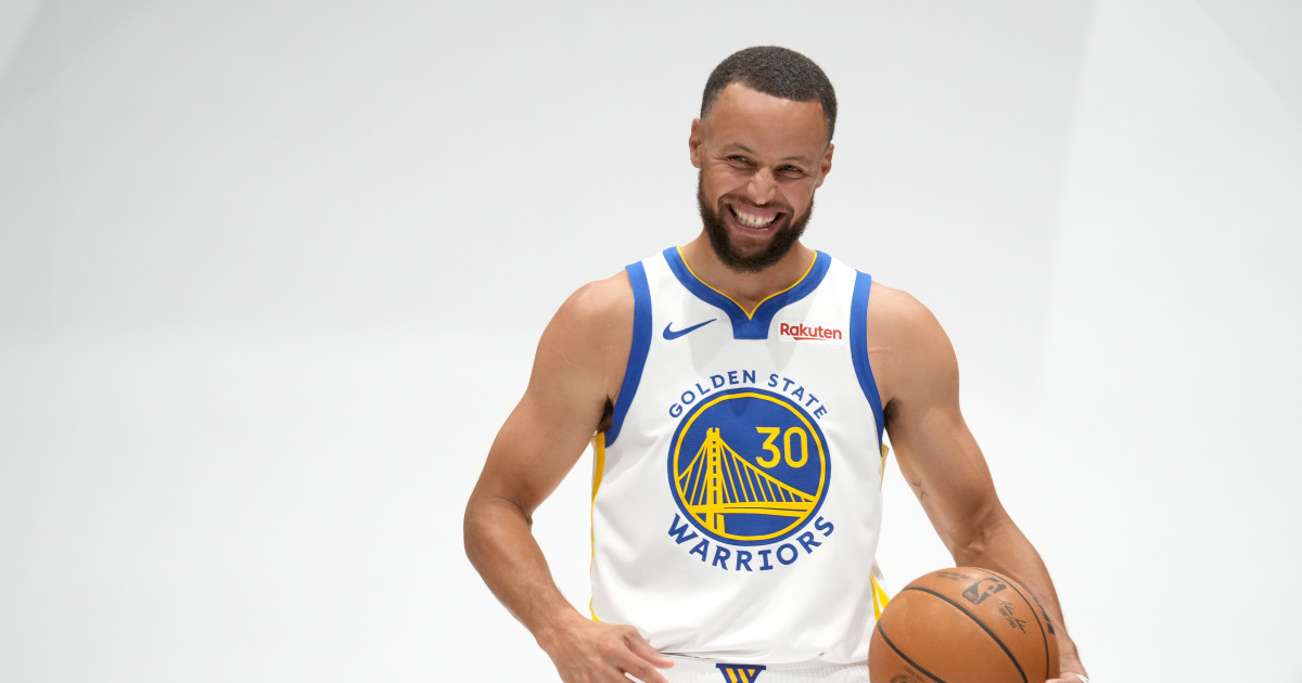Steph Curry's Change in Physical Appearance Draws Attention - Athlon Sports