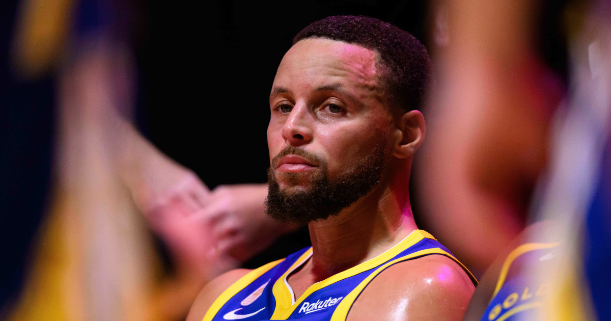 Steph Curry Makes NBA History in Warriors’ Win Against Lakers - Athlon ...