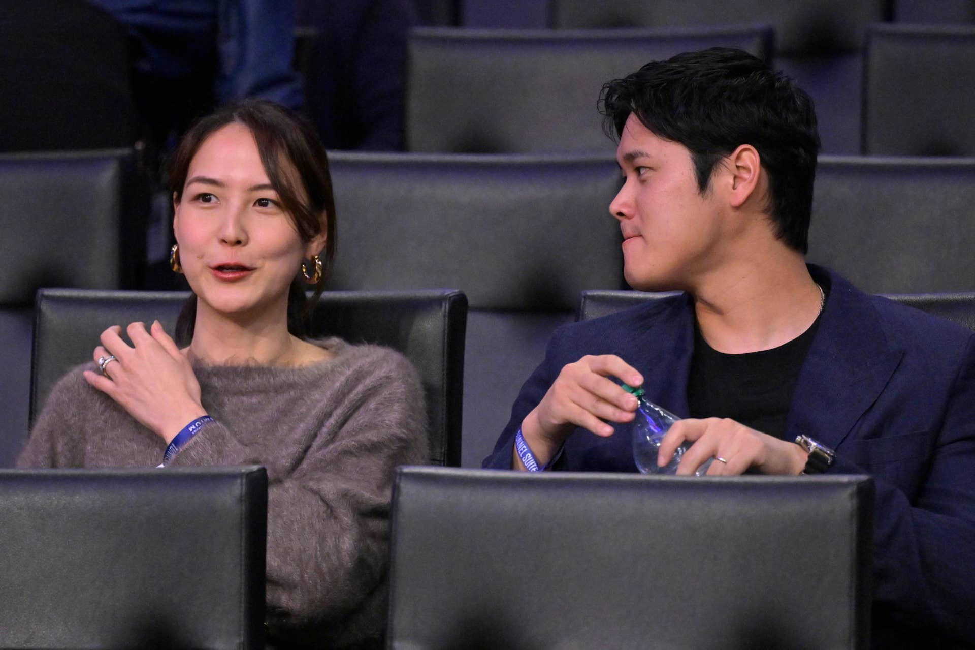Shohei Ohtani's Wife Mamiko Tanaka Grabs Attention During World Series ...