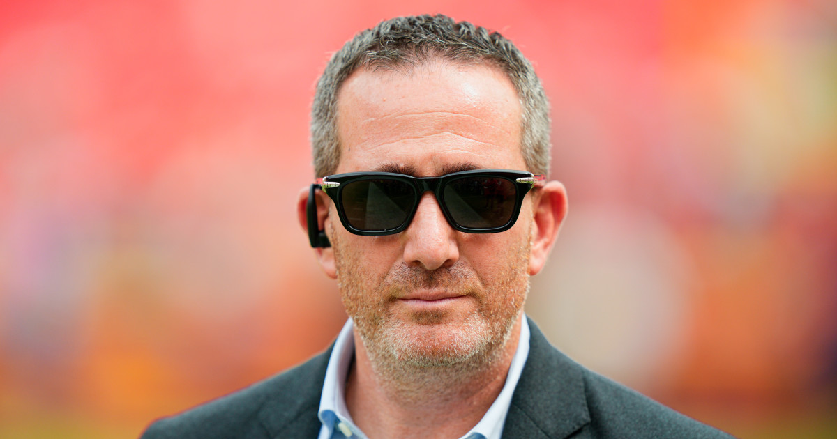 Full Story of Brandon Graham's Return Shared by Eagles GM Howie Roseman ...