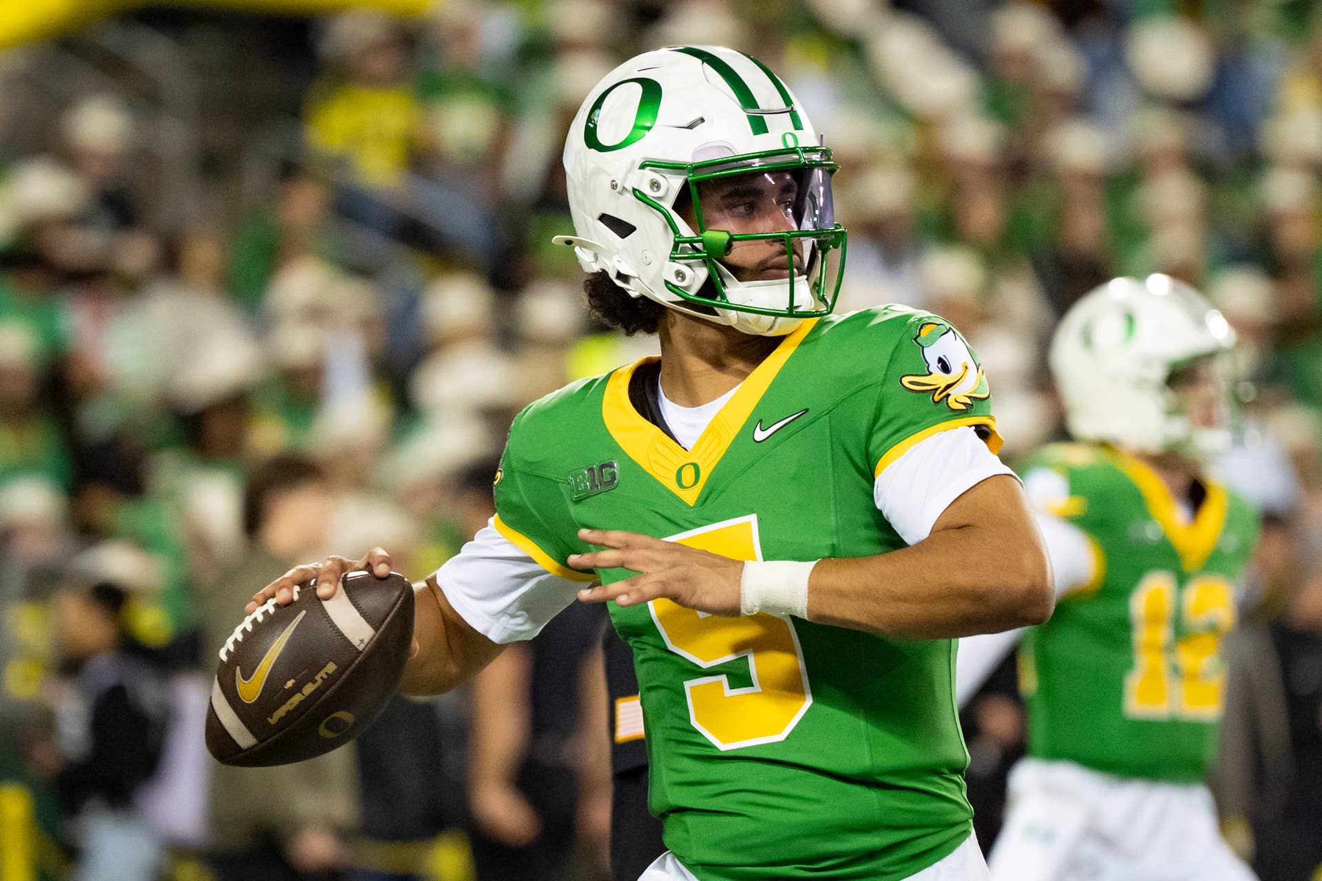 Dante Moore Makes History, Breaks Marcus Mariota's Record Against ...