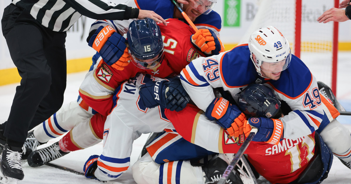 Oilers, Panthers Get Into All-Out Brawl in Stanley Cup Finals Rematch ...