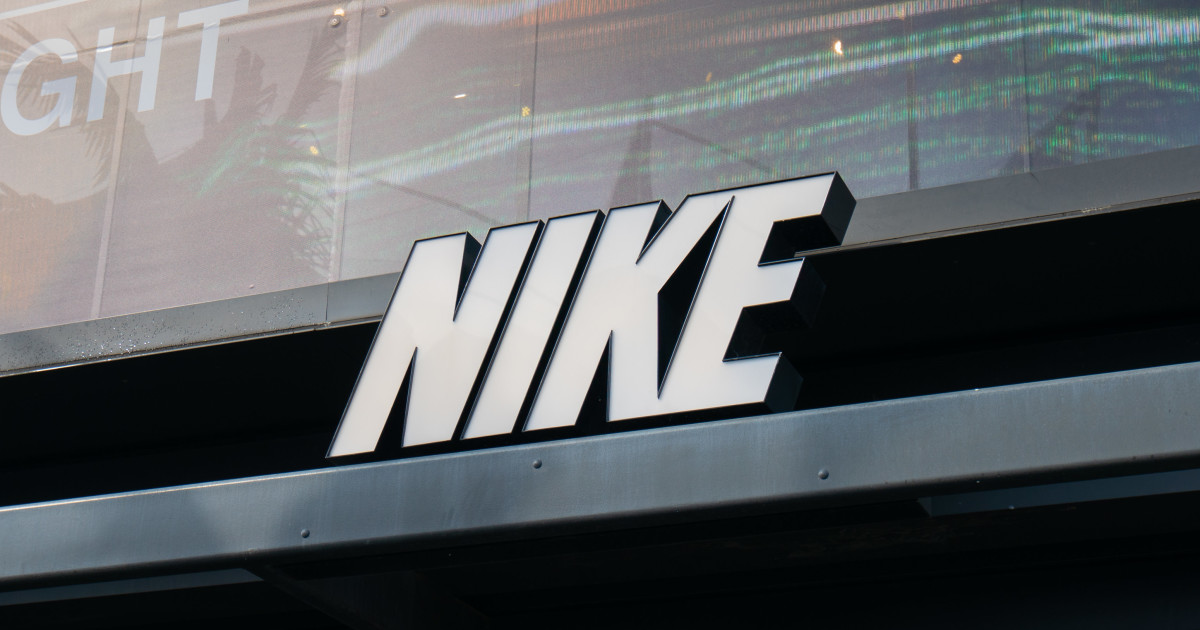 Nike’s ‘Truly One of a Kind’ Air Max 90 Shoes Are Now $60 - Athlon Sports