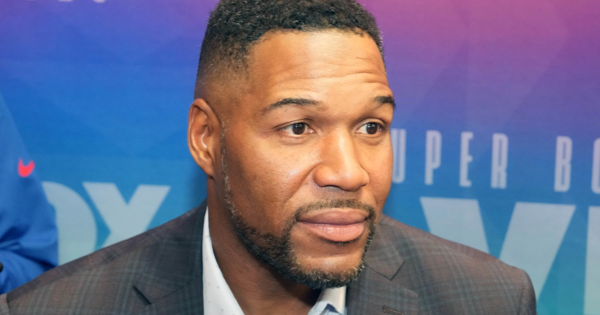NFL Legend Michael Strahan Dealt Unfortunate News - Athlon Sports