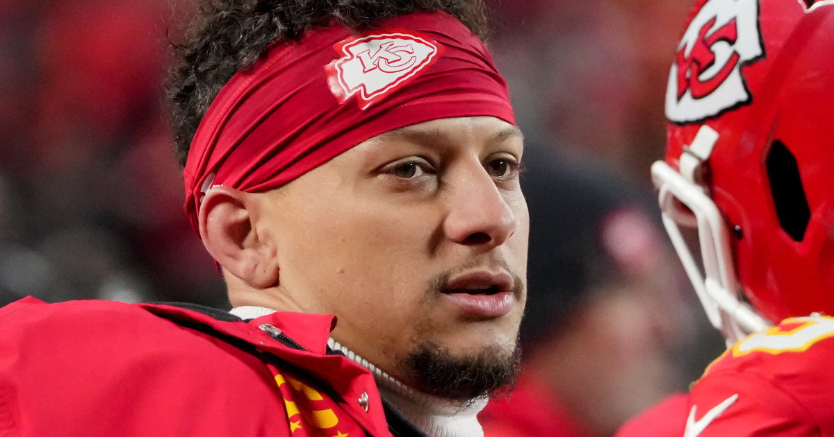 Andy Reid, Chiefs Dealt Unfortunate Quarterback News on Sunday - Athlon ...