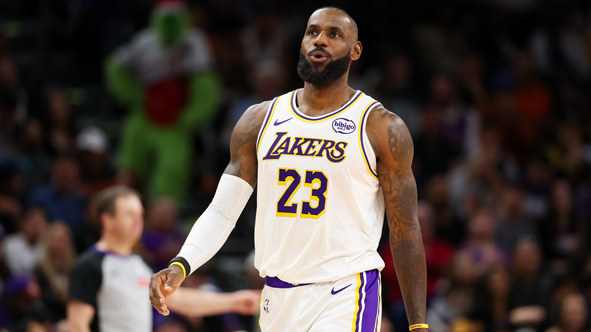 LeBron James Debuts New Nike Colorway Inspired by an Iconic Magazine ...