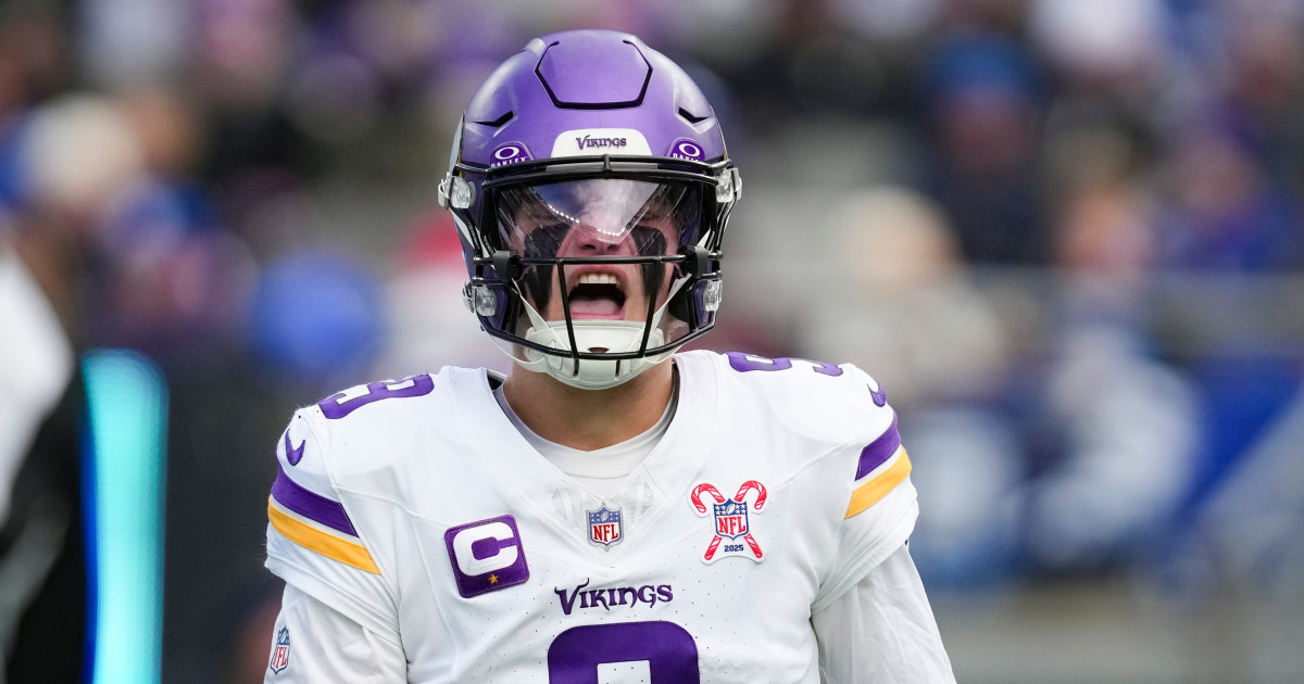 Vikings Add Veteran QB After Concerning J.J. McCarthy Injury - Athlon Sports