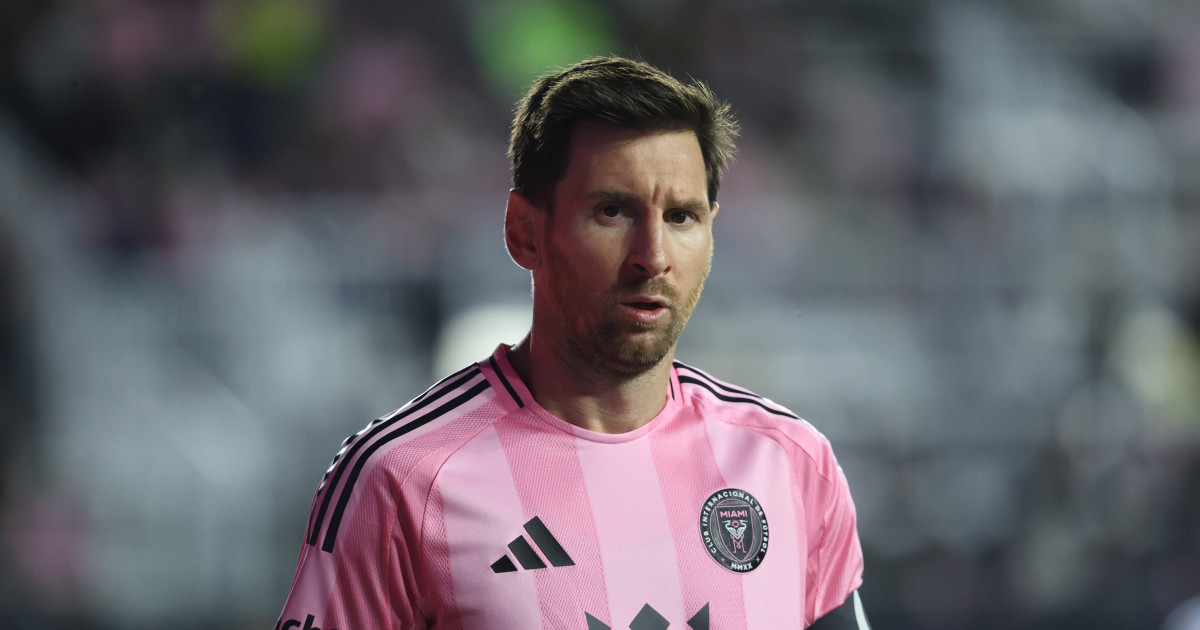 Saudi Club Makes Lucrative, 'Lifetime' Offer to Lure Lionel Messi from ...