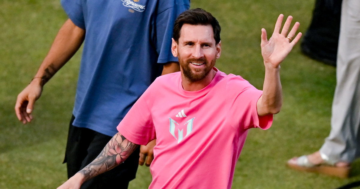 Coca-Cola Shares Skyrocket After Lionel Messi Interview - Athlon Sports