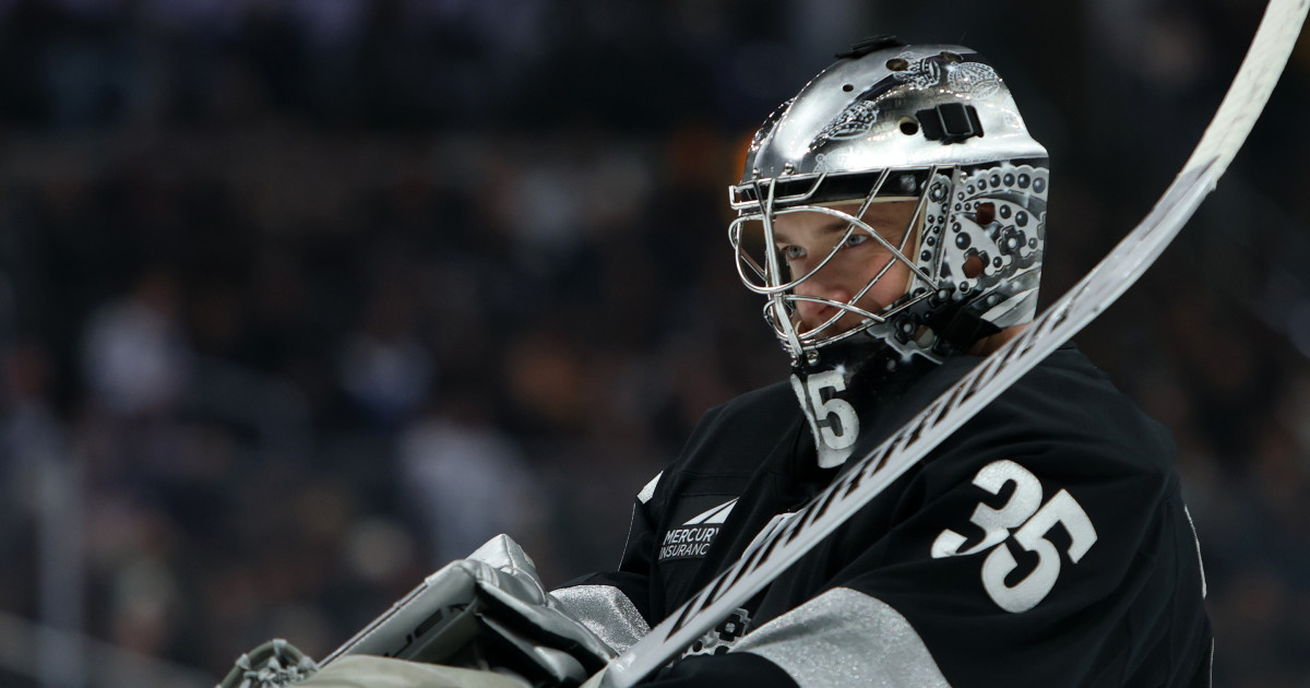 Kings Coach Reacts to Darcy Kuemper Update After Rangers Game - Athlon ...