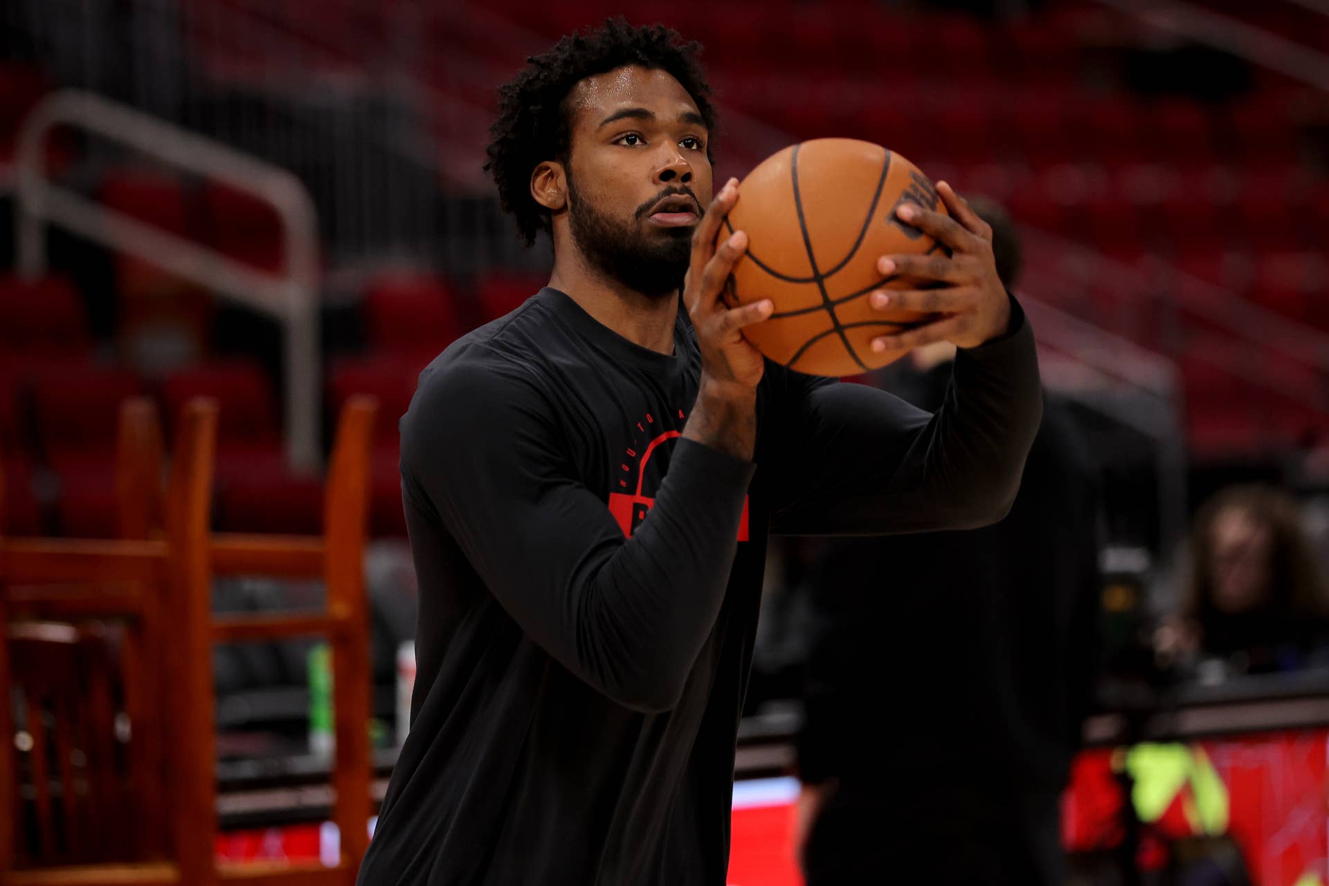 Rockets' Tari Eason Under Fire After Vince Williams Jr. Suffers Scary ...
