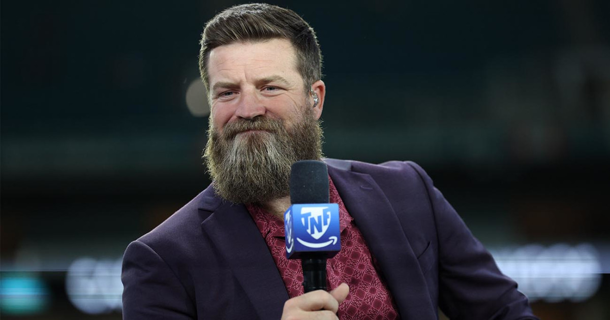 Ryan Fitzpatrick Predictions for Super Bowl, Aaron Rodgers’ Future ...