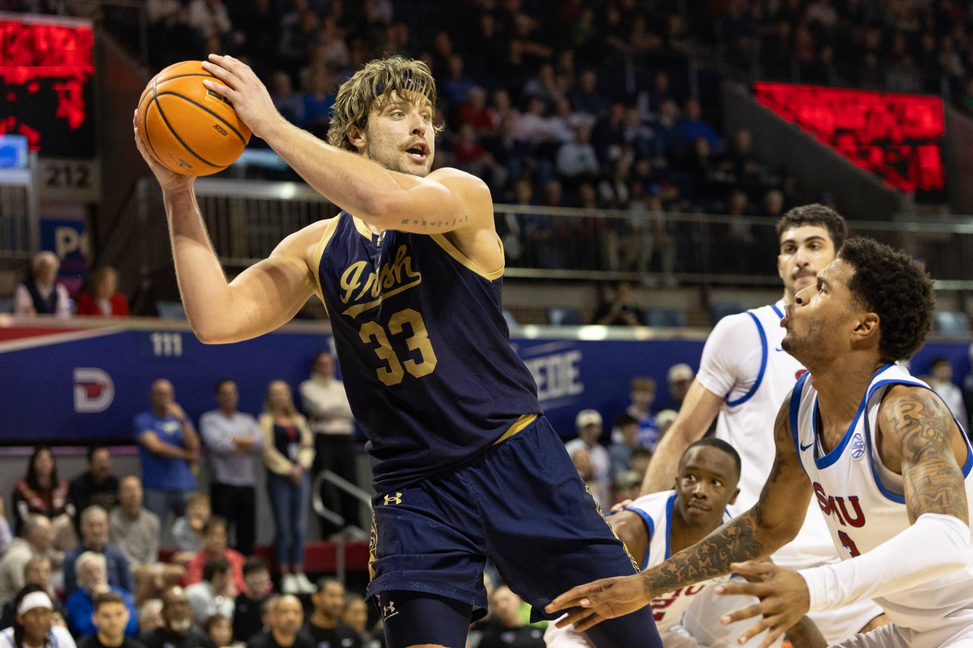 Carson Towt Signs NFL Deal as Notre Dame Basketball Player - Athlon Sports