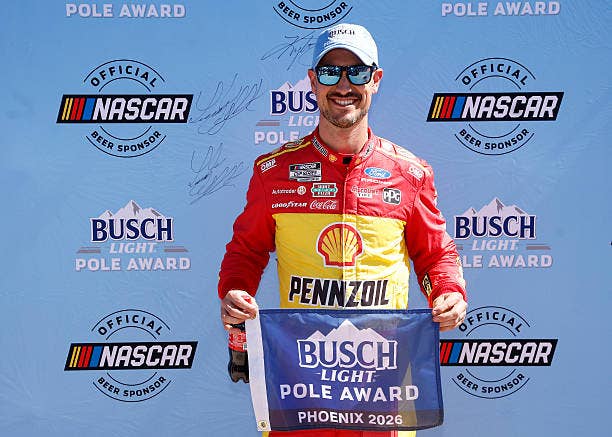 NASCAR Starting Lineup: Qualifying Results for Straight Talk Wireless ...