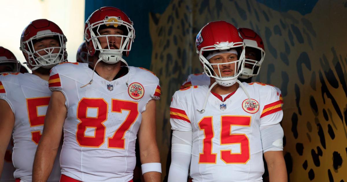 Chiefs TE Travis Kelce's Mistake 'Pissed Off' Patrick Mahomes - Athlon ...